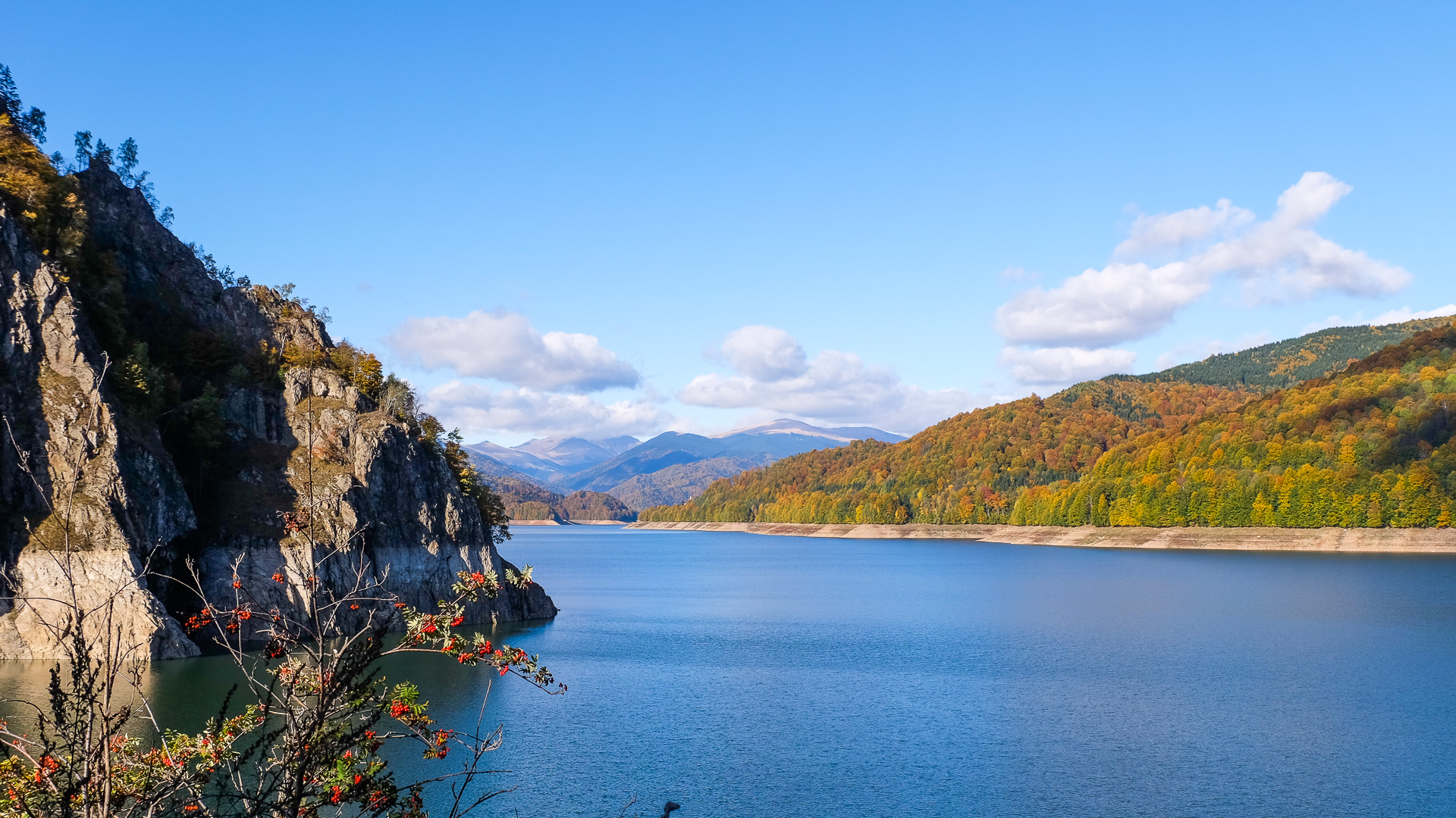 Vidraru-Lake-Romania | Jakalui